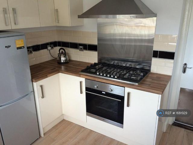 1 bedroom house share to rent