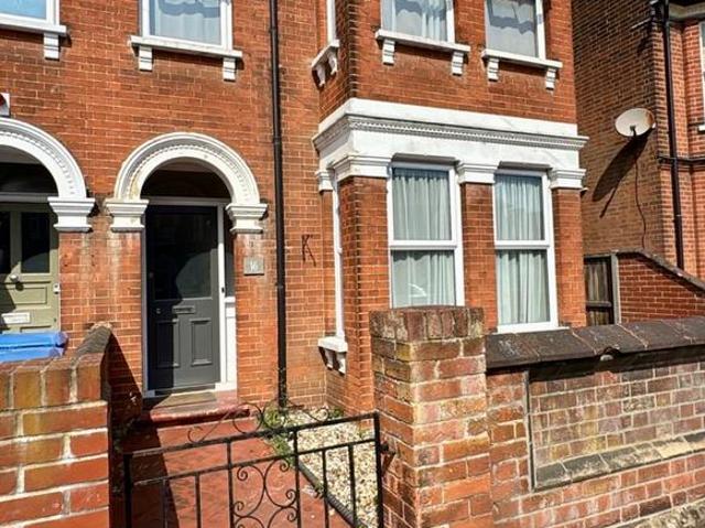 1 bedroom house share to rent