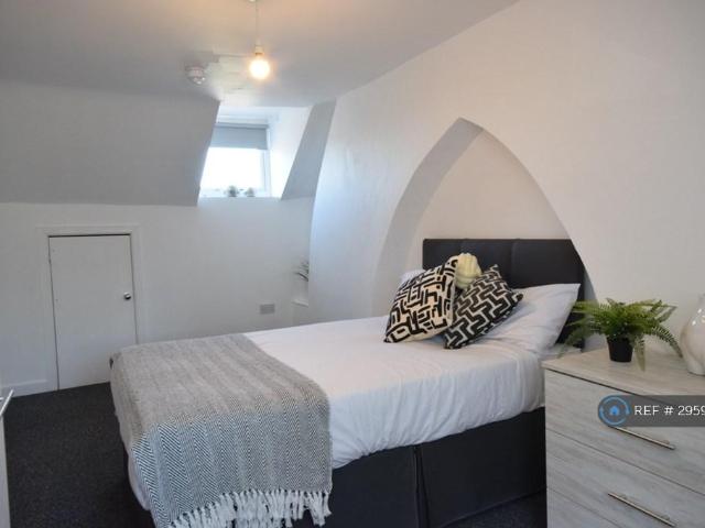 1 bedroom house share to rent