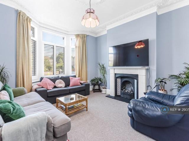 1 bedroom house share to rent