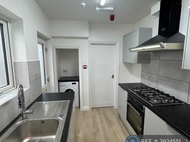 1 bedroom house share to rent