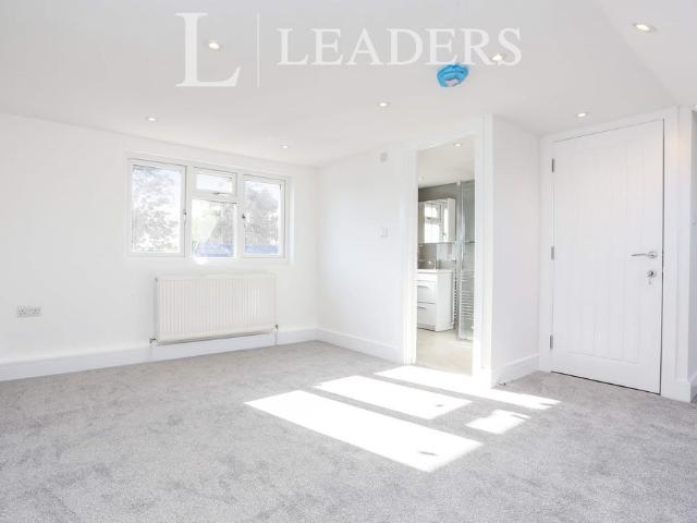 1 bedroom house share to rent
