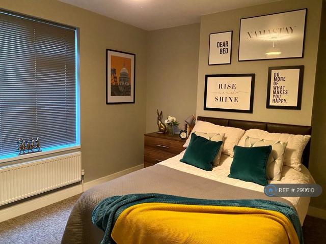 1 bedroom house share to rent