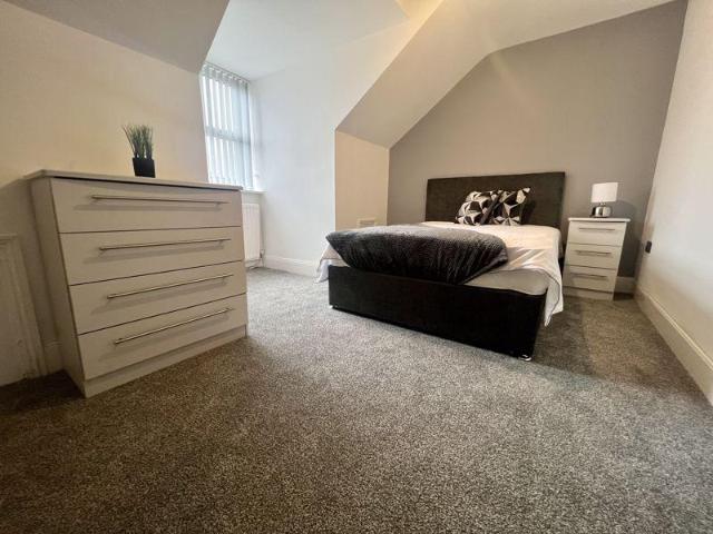 1 bedroom house share to rent