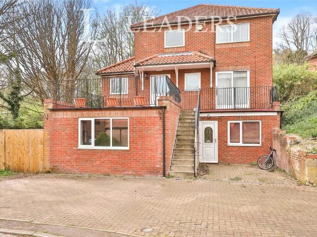 1 bedroom house share to rent