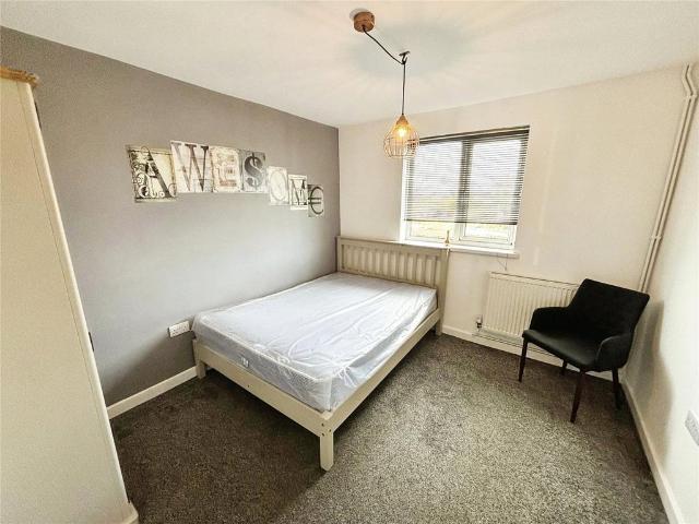 1 bedroom house share to rent