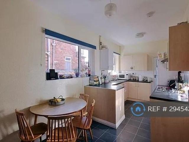 1 bedroom house share to rent