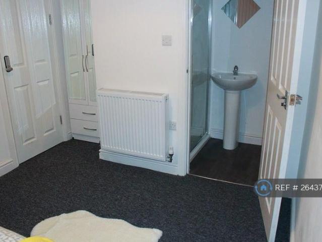 1 bedroom house share to rent