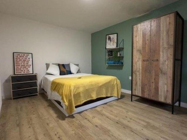 1 bedroom house share to rent