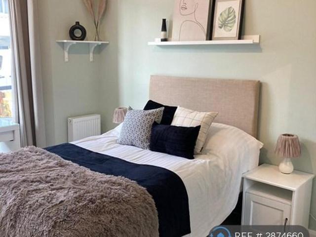 1 bedroom house share to rent