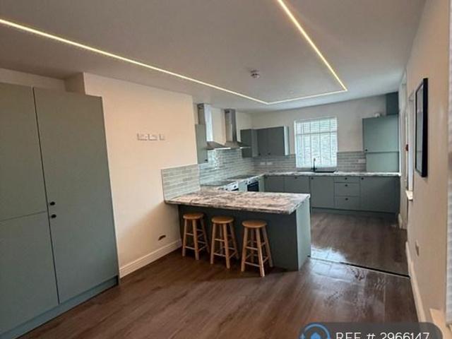 1 bedroom house share to rent