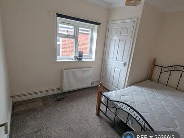 1 bedroom house share to rent