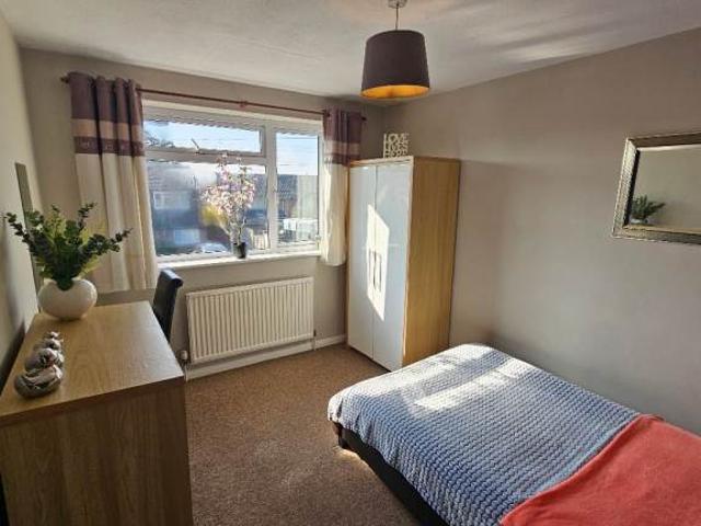 1 bedroom house share to rent