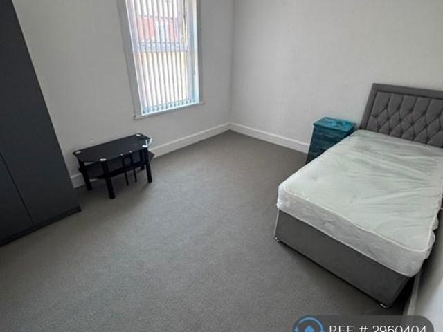 1 bedroom house share to rent