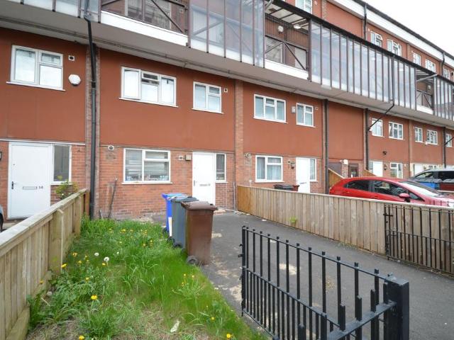 1 bedroom house share to rent