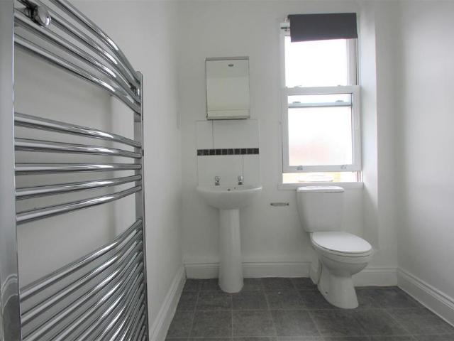 1 bedroom house share to rent