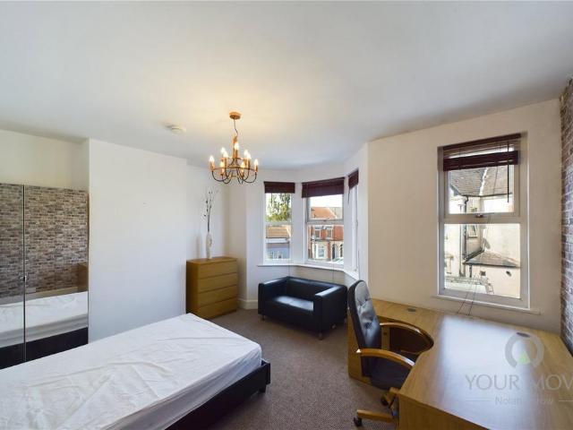1 bedroom house share to rent