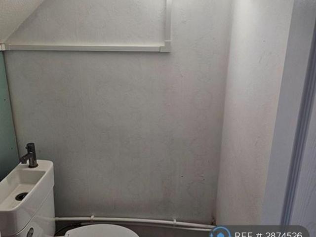 1 bedroom house share to rent