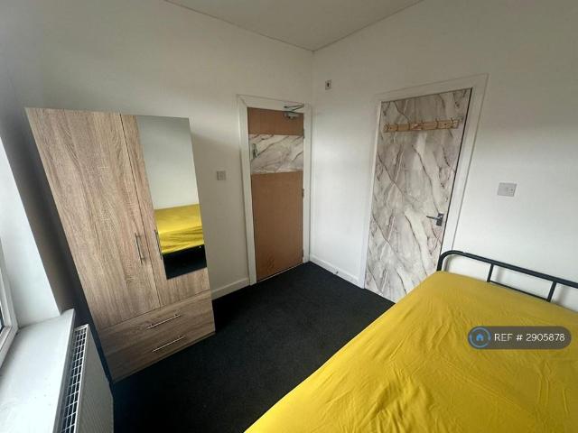 1 bedroom house share to rent