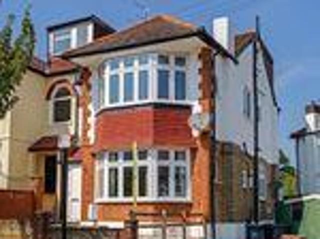 1 bedroom house share to rent