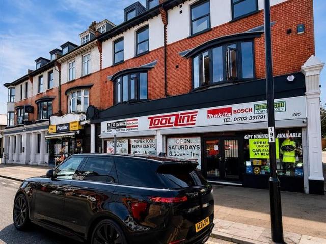 1 bedroom house share to rent