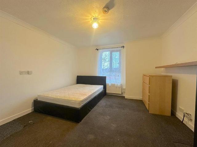 1 bedroom house share to rent