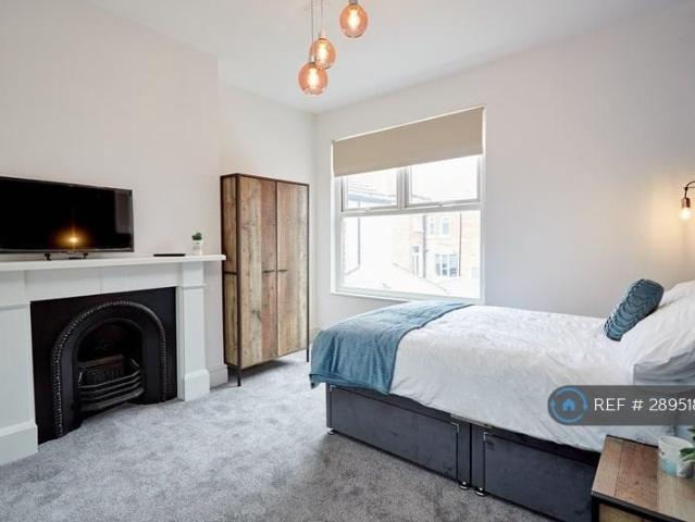 1 bedroom house share to rent