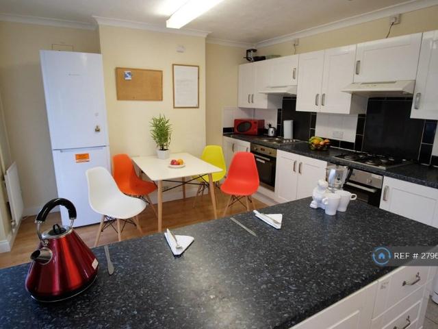 1 bedroom house share to rent