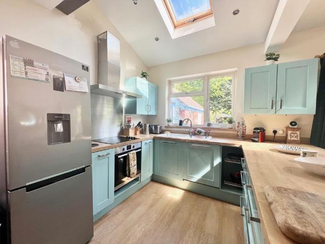 1 bedroom house share to rent