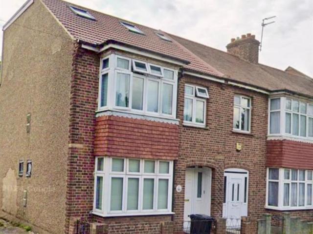 1 bedroom house share to rent