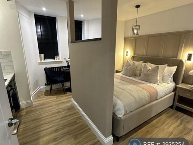 1 bedroom house share to rent