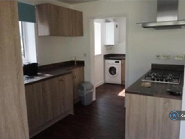 1 bedroom house share to rent