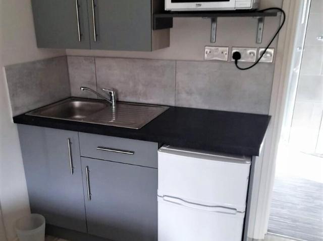 1 bedroom house share to rent
