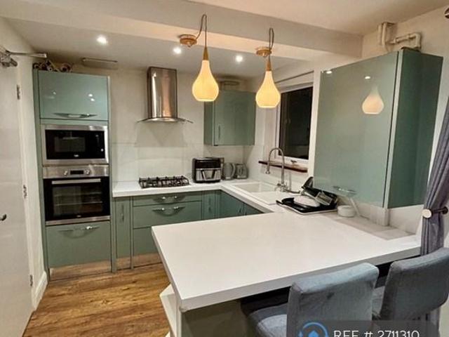 1 bedroom house share to rent