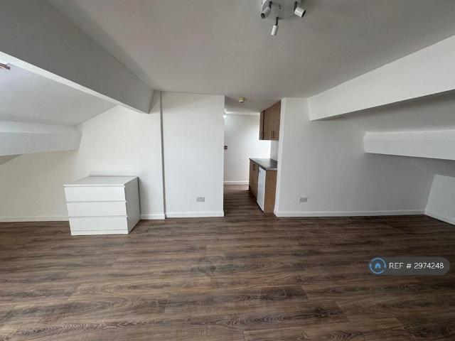 1 bedroom house share to rent