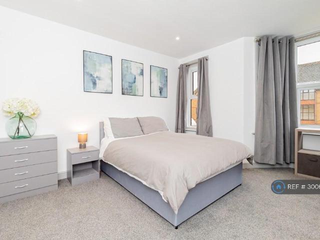 1 bedroom house share to rent