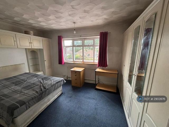 1 bedroom house share to rent