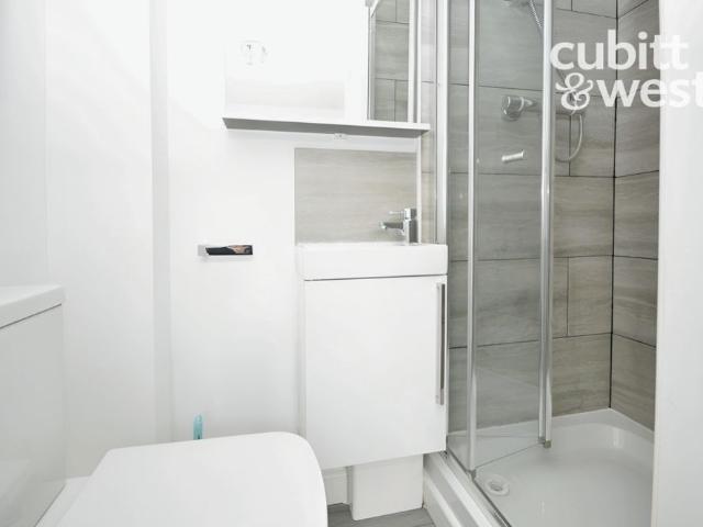1 bedroom house share to rent