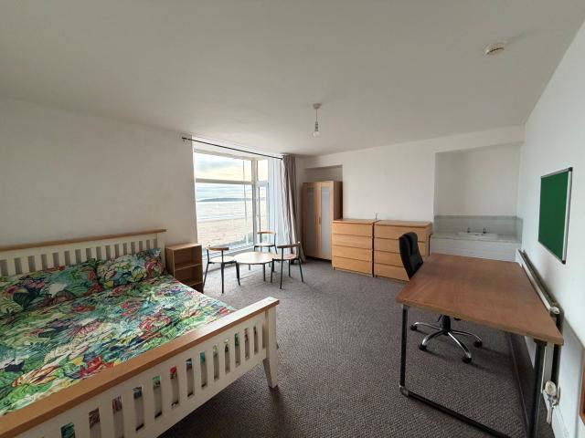1 bedroom house share to rent