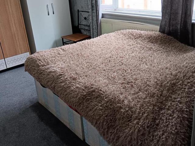 1 bedroom house share to rent
