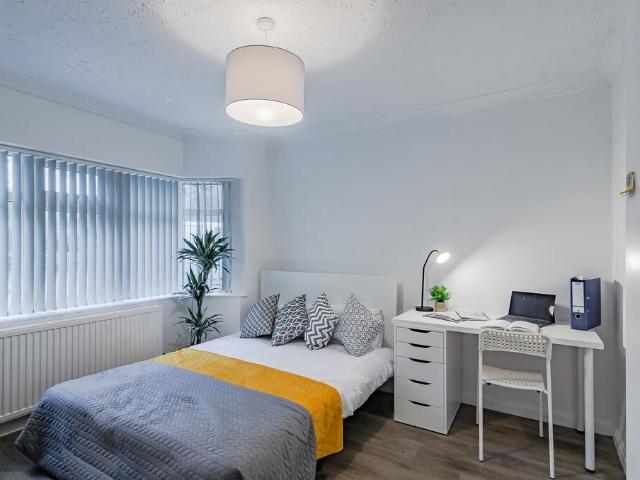 1 bedroom house share to rent