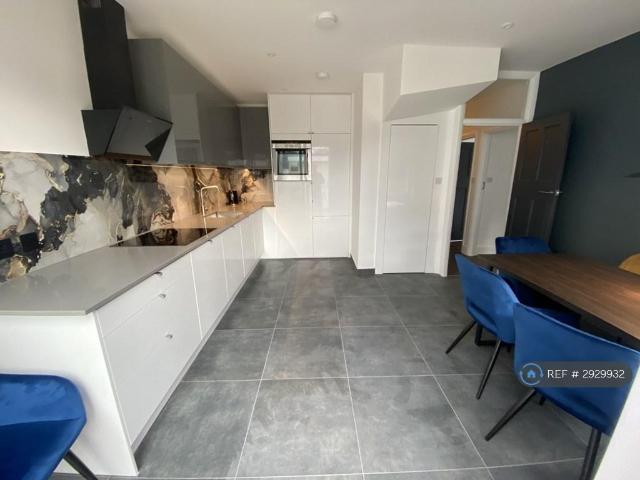 1 bedroom house share to rent