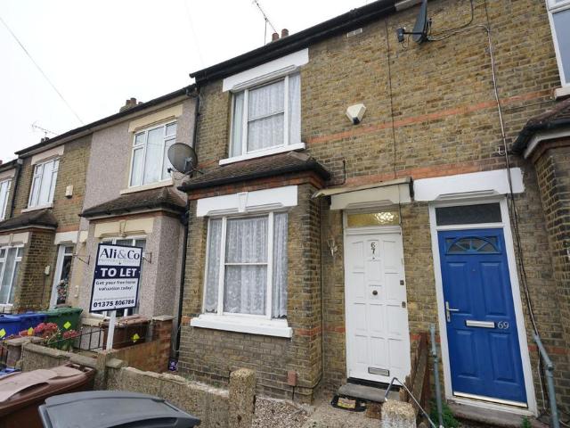 1 bedroom house share to rent