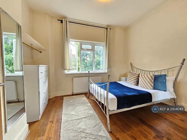 1 bedroom house share to rent
