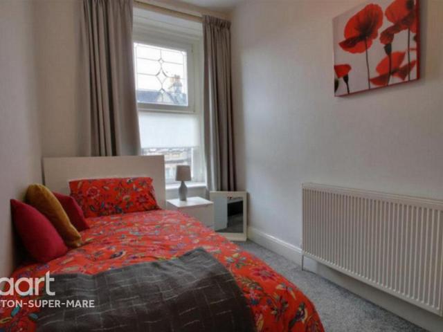 1 bedroom house share to rent
