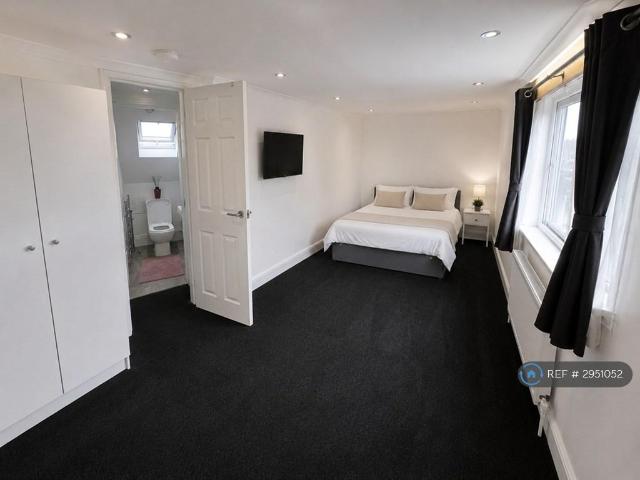 1 bedroom house share to rent