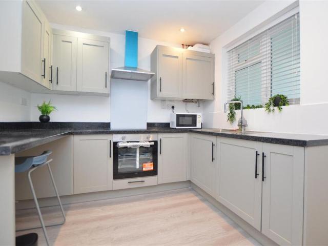 1 bedroom house share to rent
