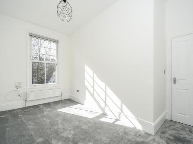 1 bedroom house share to rent