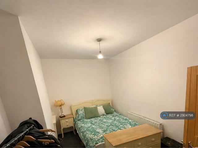 1 bedroom house share to rent