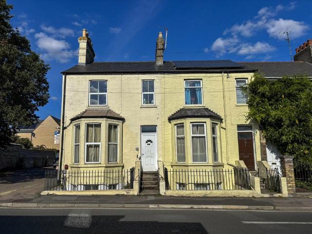 1 bedroom house share to rent